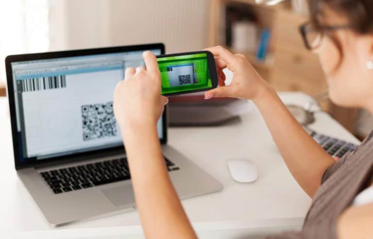 How to Use Interactive Ads with Augmented Reality QR code